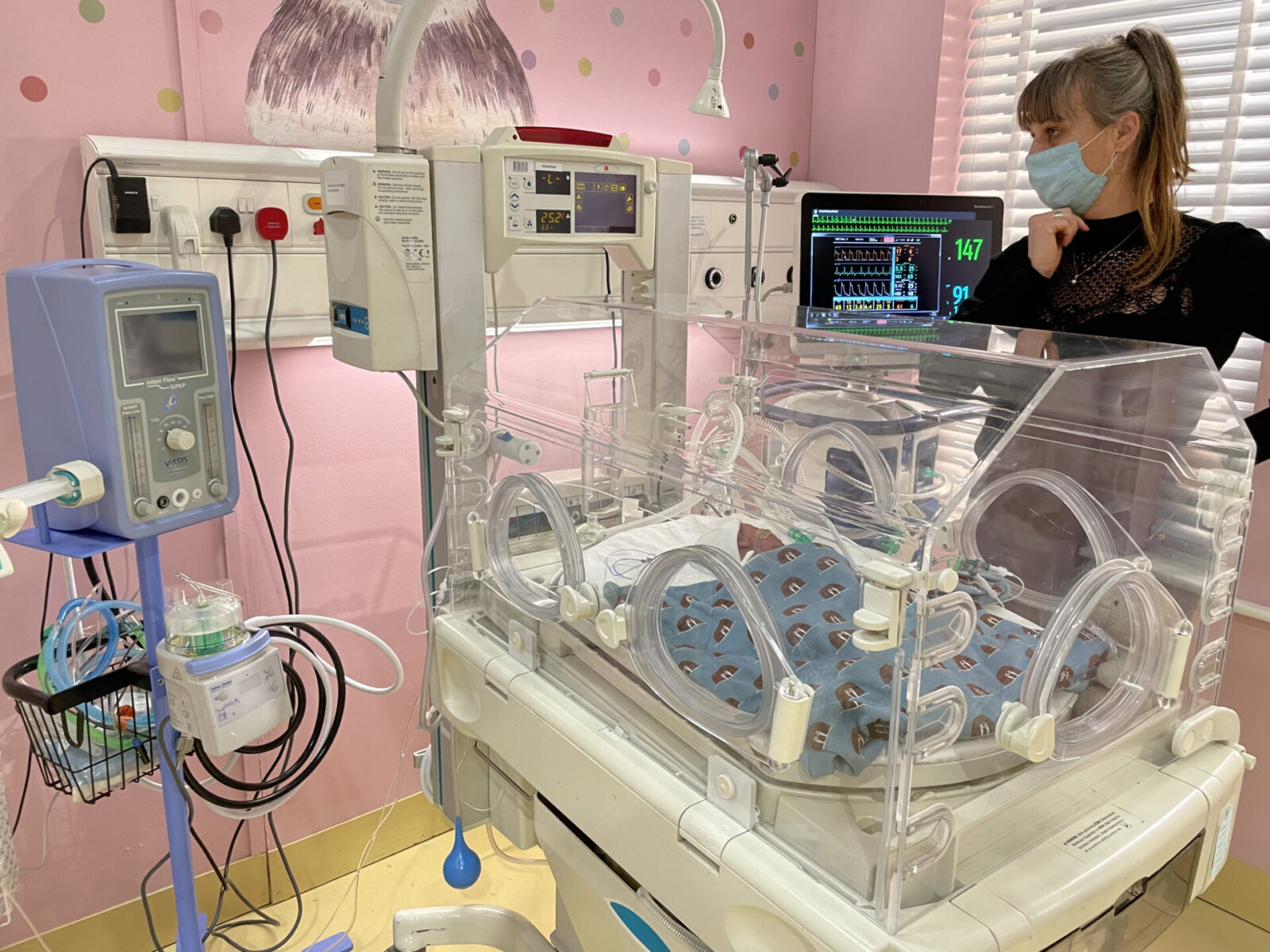 Hospital film and TV set simulations and medical prop hire